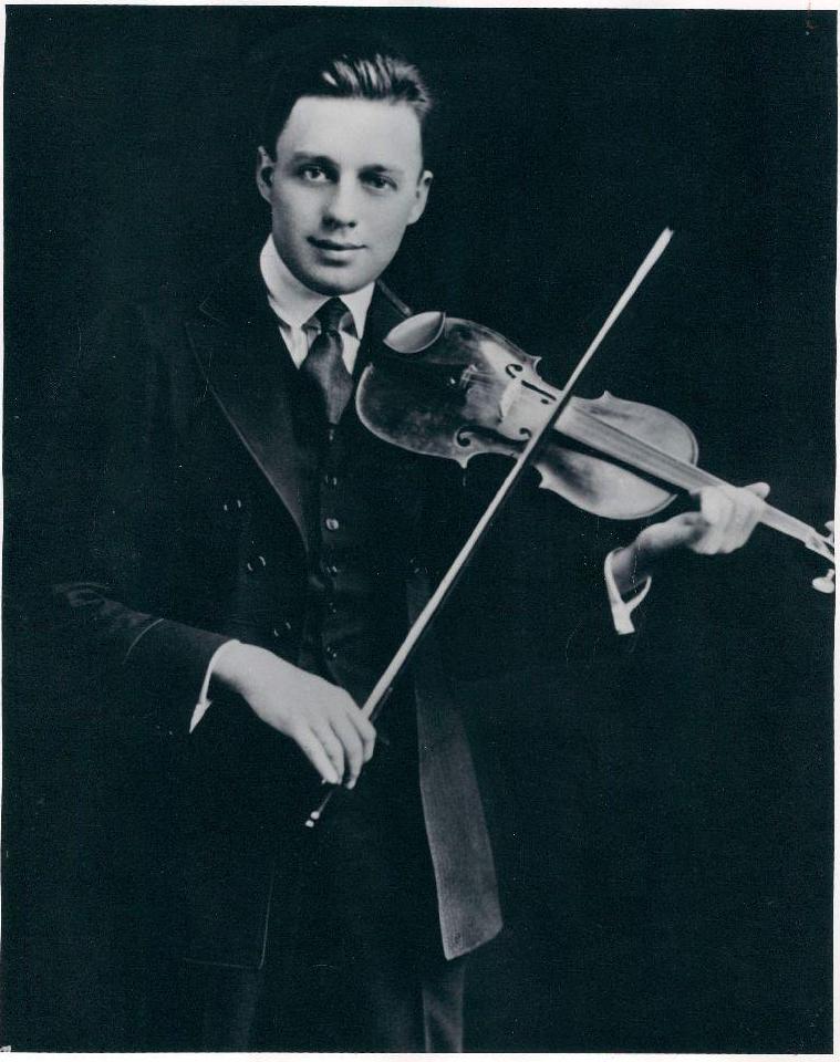 Tralfaz: The Life and Times of Jack Benny, Part 3 of 6