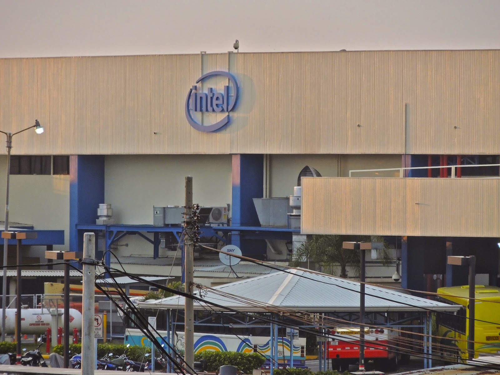 Tamarindo, Costa Rica Daily Photo: There's Intel Inside