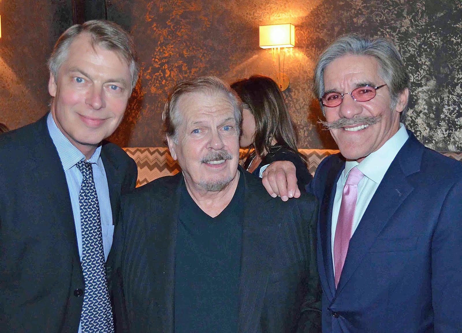 FAMED NATIONAL ENQUIRER'S MIKE WALKER DIES