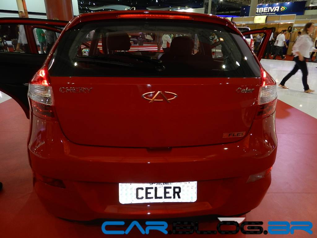 Chery apresenta o Celer em versões Hatch e Sedã