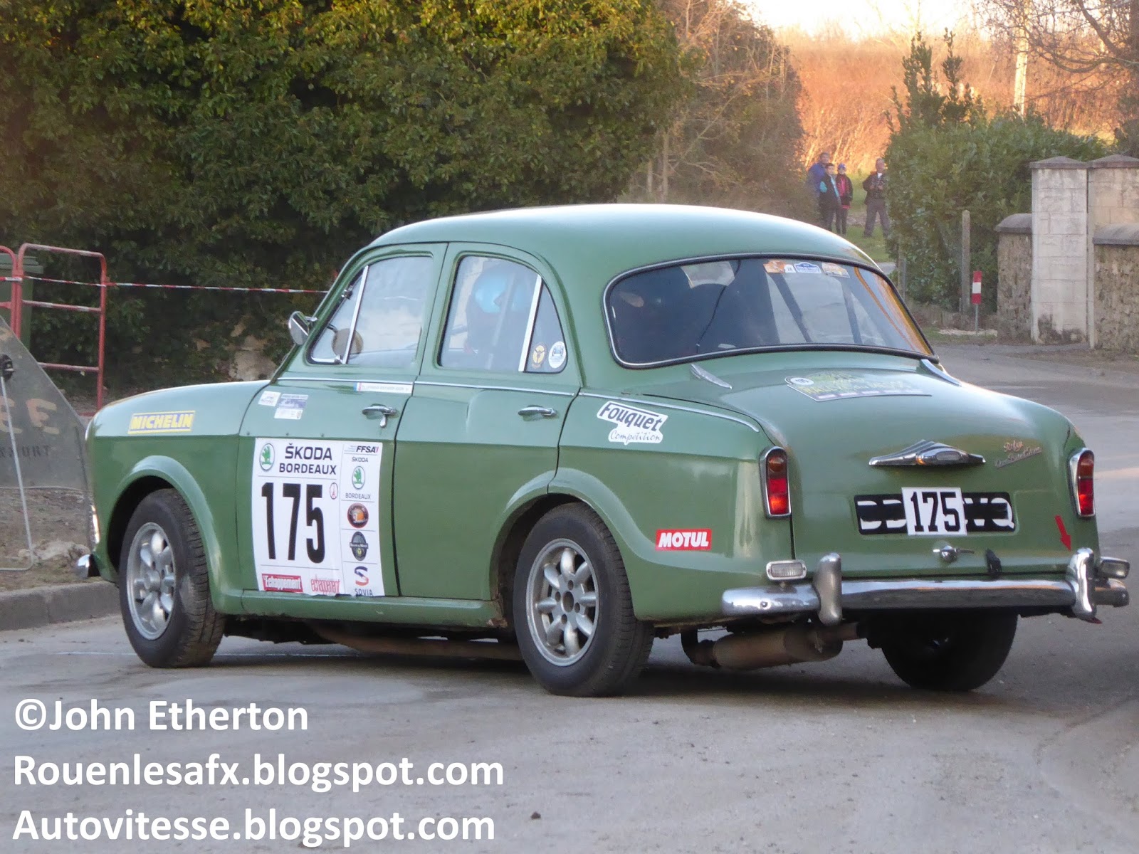 Auto Vitesse: Riley One Point Five