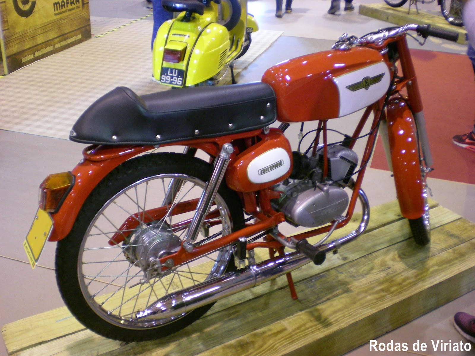 Motorizada LRS Santamaria com motor Zundapp