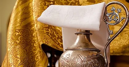 RORATE CÆLI: You Suggest: Affordable, beautiful sacred linens for ...