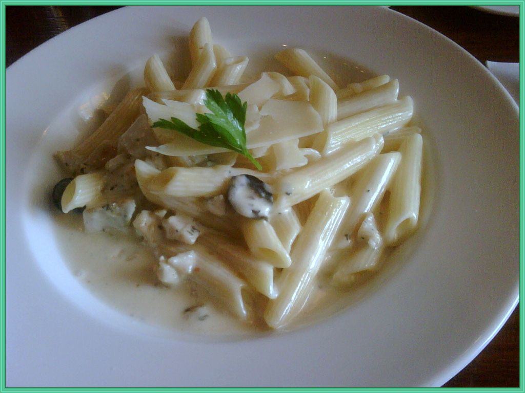 I Love "FOOD": Another Classic Cafe La Brioche