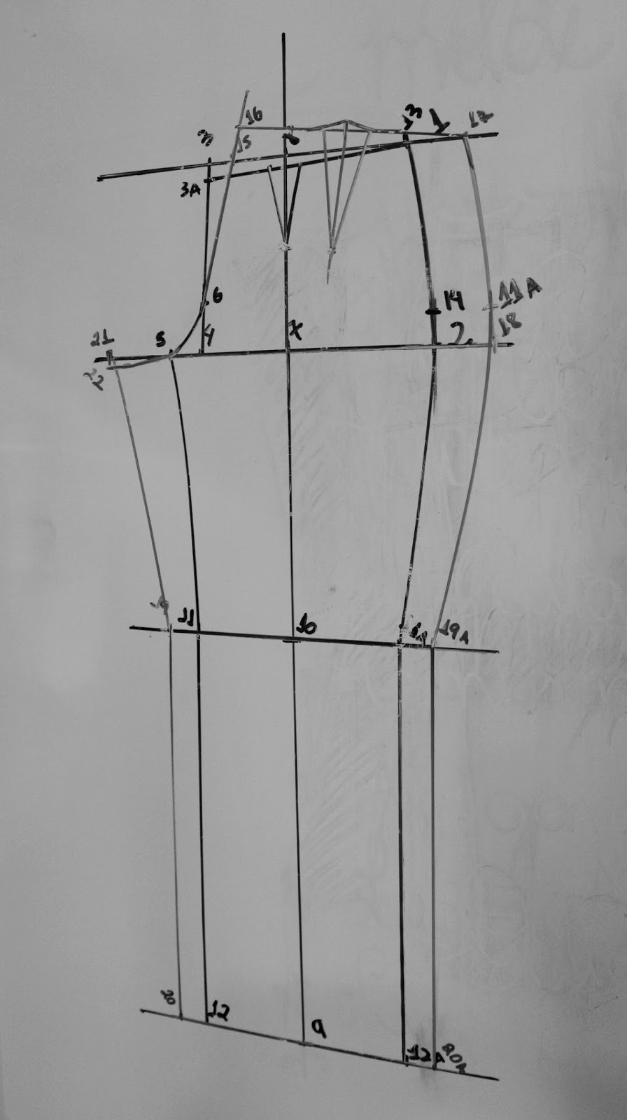 Molde base calça feminina