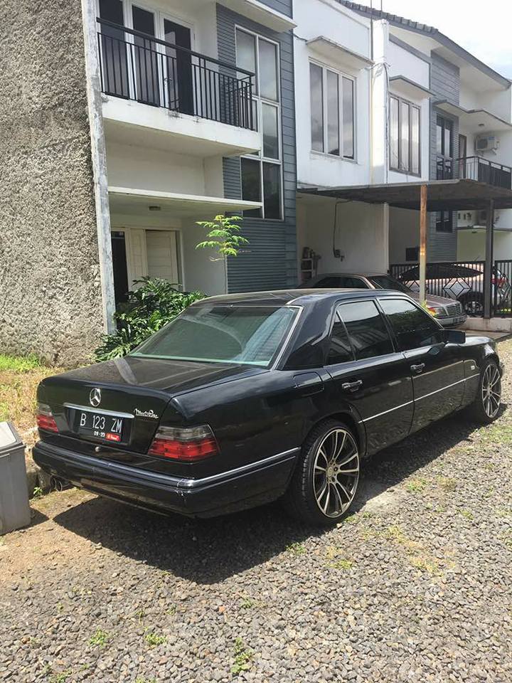 LAPAK MERCY BEKAS : Dijual MErcy Boxer 300E Tahun 90 - BEKASI - LAPAK ...