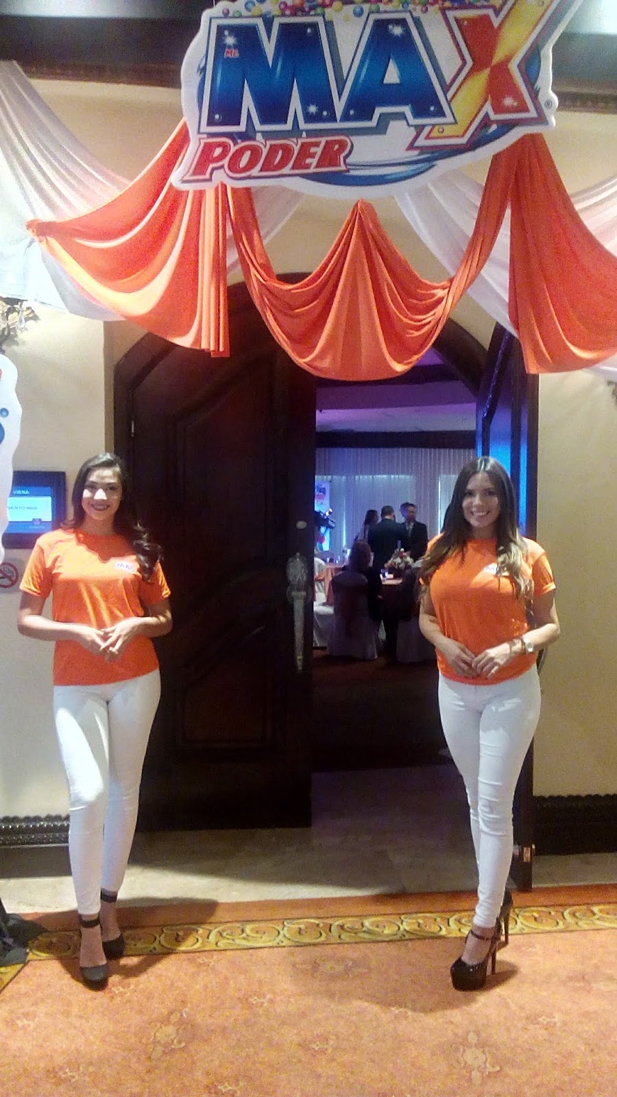 MR, MAX PODER... CELEBRA 25 AÑOS DE PODER Y PRESENTA MR. MAX PODER DUOX