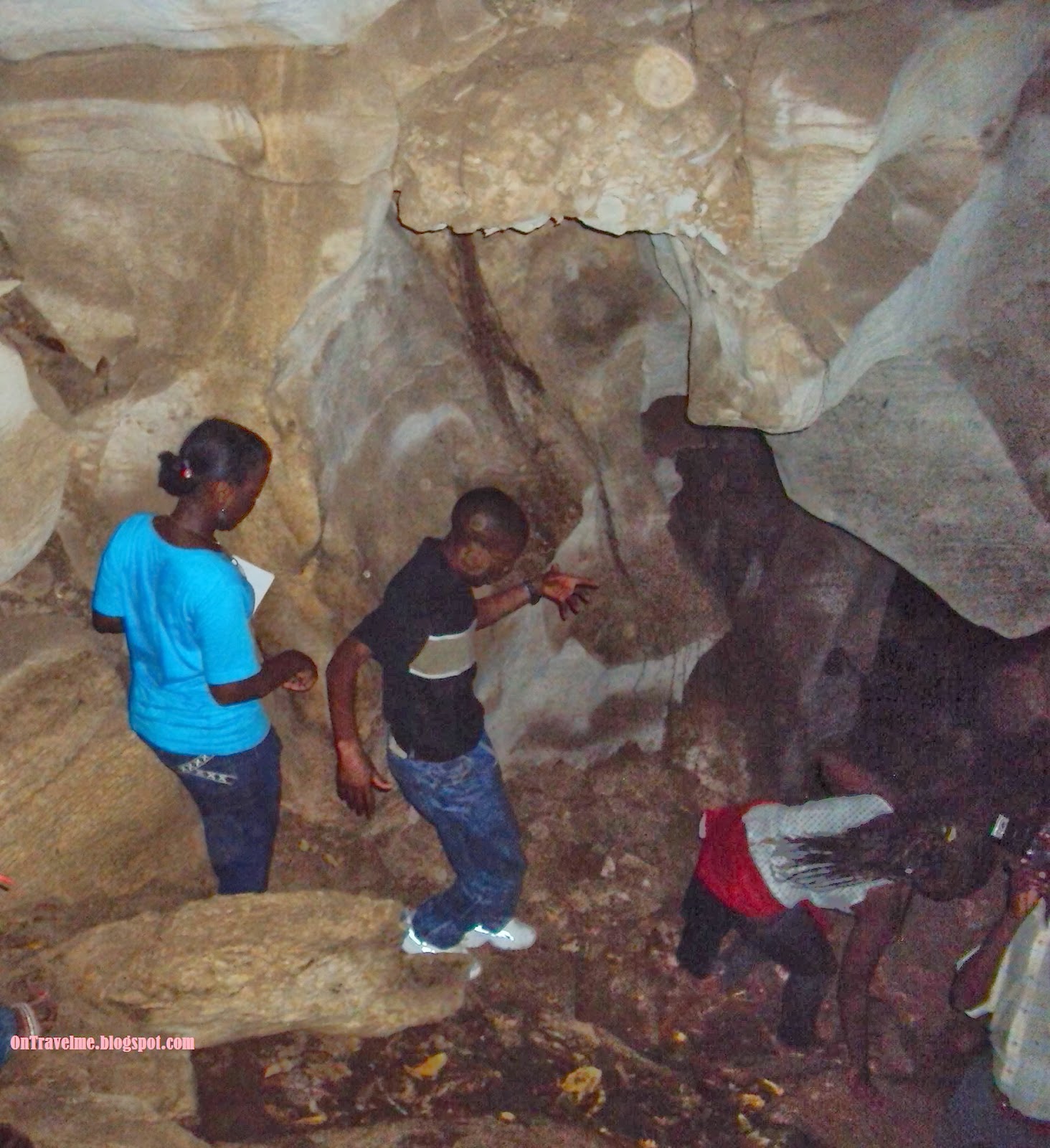 AMBONI CAVES IT COVERS AN AREA OF 234 KM²