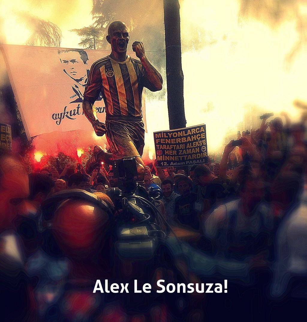 Alex'in heykeli açıldı. Alex'le sonsuza... / Futbol / Milliyet Blog