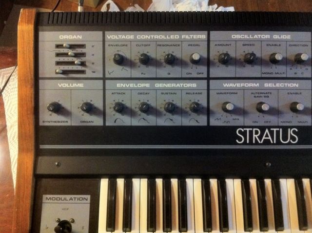 MATRIXSYNTH: Crumar Stratus