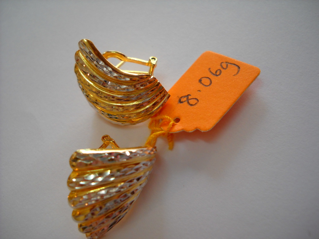 Nazman Enterprise: Subang dan Anting-Anting