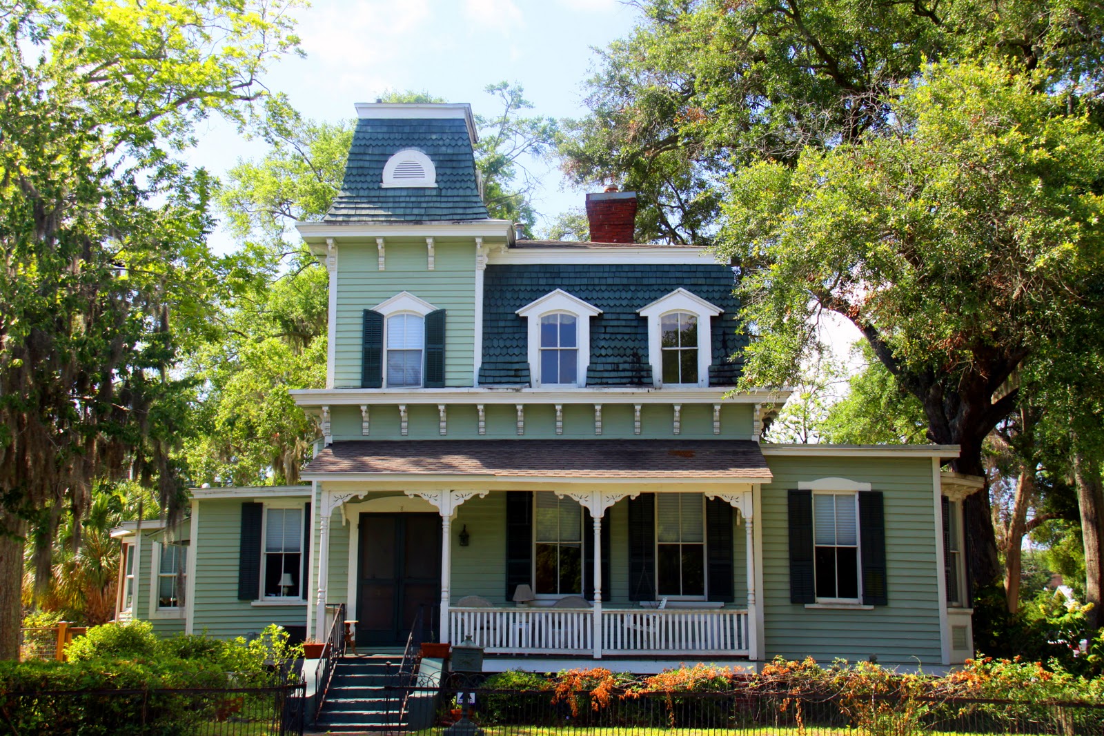 Magnolia Garden Club Brunswick, Georgia: 8 Hanover Square ca. 1880