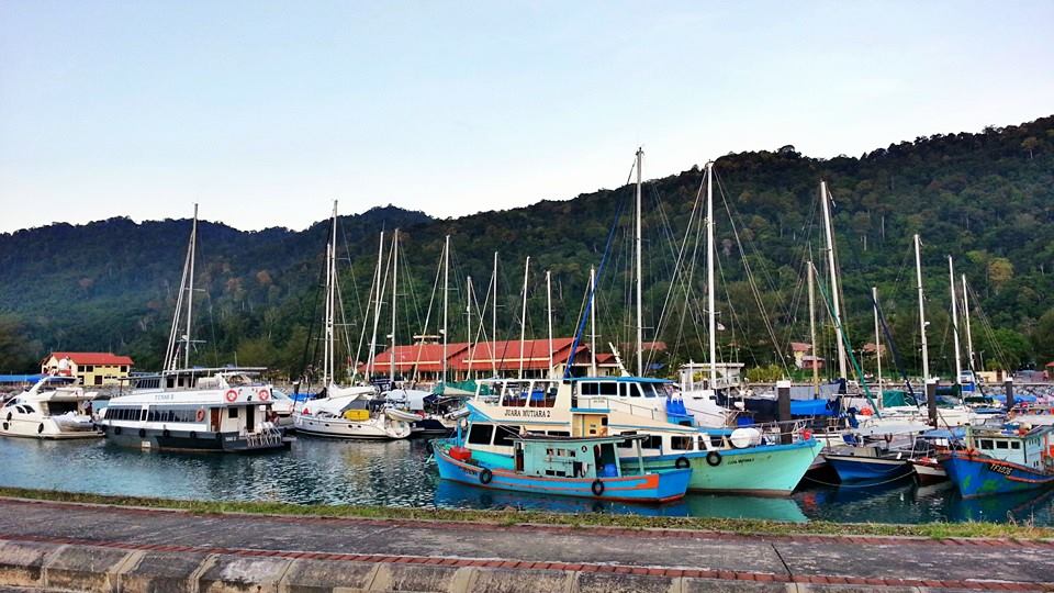 Fila Territory ~ Color The World: Kampung Tekek, Pulau Tioman, Pahang ...