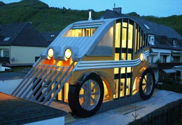 Facebook Amazing Photos: Funny houses