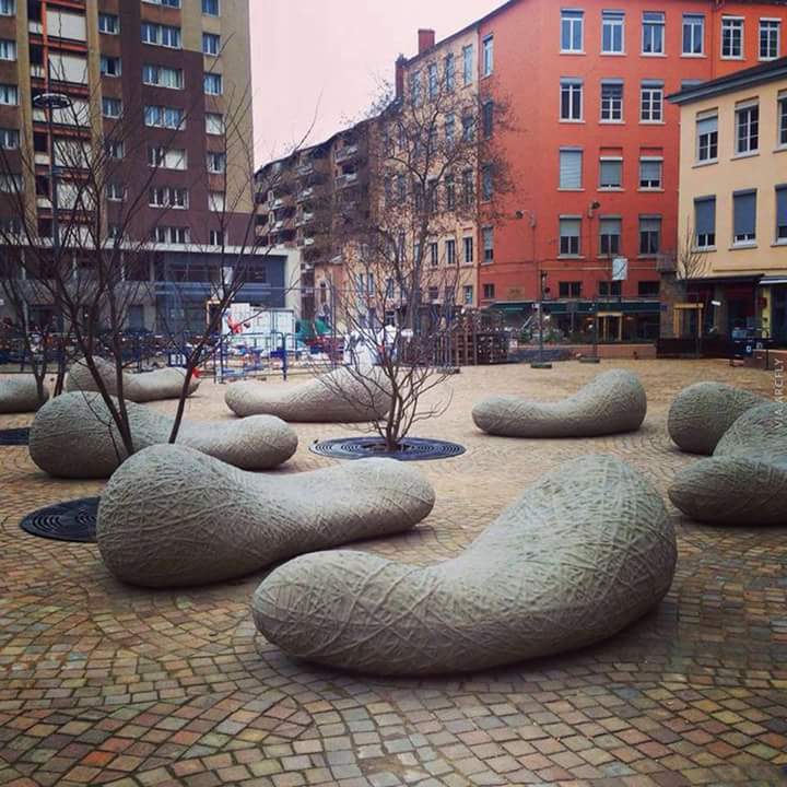 UNIQUE SEATING IDEAS