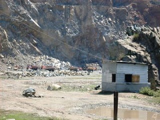 CHINAR SHADE : THE STONE CUTTERS OF ATHAWAJAN KASHMIR