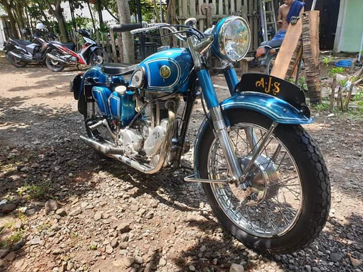 Di jual Motor Klasik AJS 350cc tahun 1954 Jember Jatim - LAPAK MOBIL ...