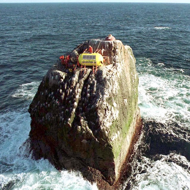 Rockall - Pulau Batu Kecil yang Diperebutkan 4 Negara | Pos Hari Ini