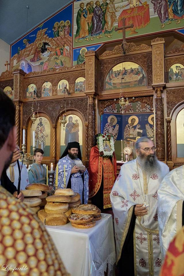 ΦΩΣ ΦΑΝΑΡΙΟΥ: ΤΟ ΑΓΙΟ ΔΩΔΕΚΑΗΜΕΡΟ ΣΤΗΝ ΜΕΛΒΟΥΡΝΗ ΤΗΣ ΑΥΣΤΡΑΛΙΑΣ (ΦΩΤΟ)