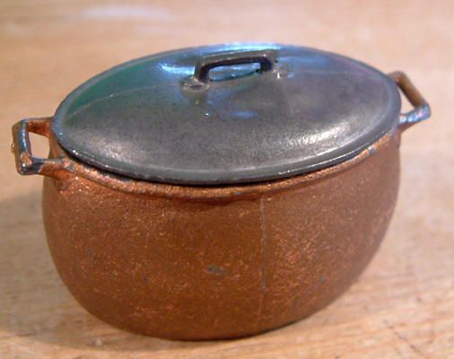 KT Miniatures Journal: A Brief Question Of Scale In An Old Dolls House ...