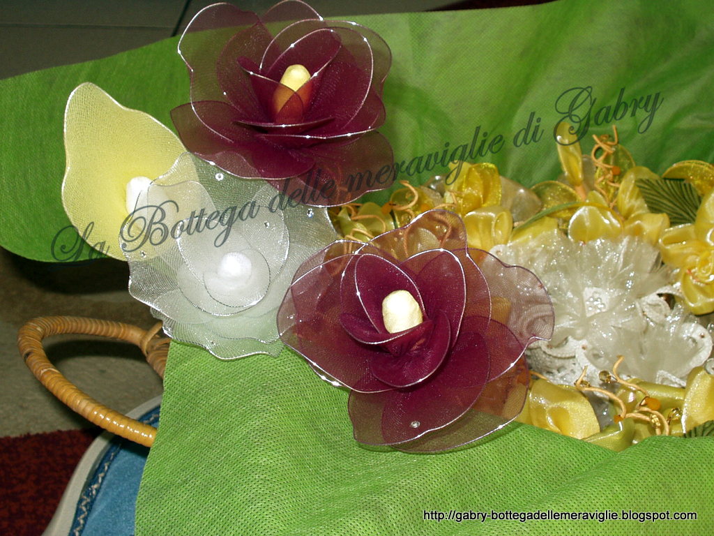 La Bottega delle meraviglie di Gabry: Bomboniera e fiore-segnaposto