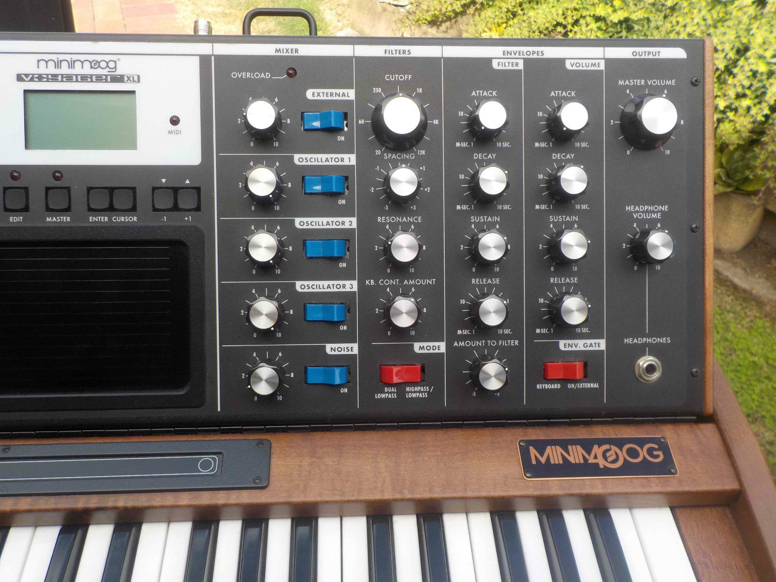 MATRIXSYNTH: Moog Voyager XL Minimoog