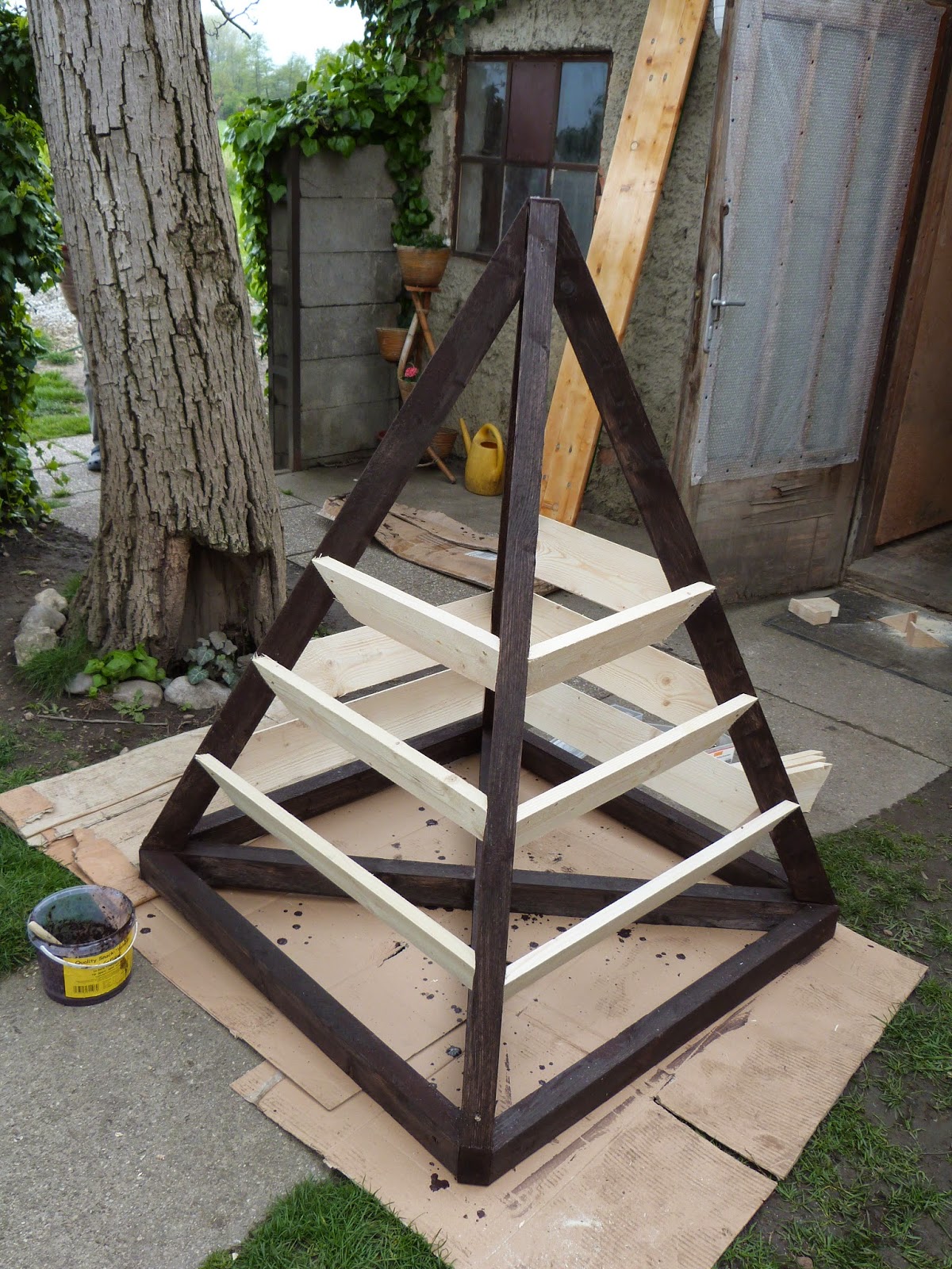 UNSER BAUTAGEBUCH: Pflanz-Pyramide