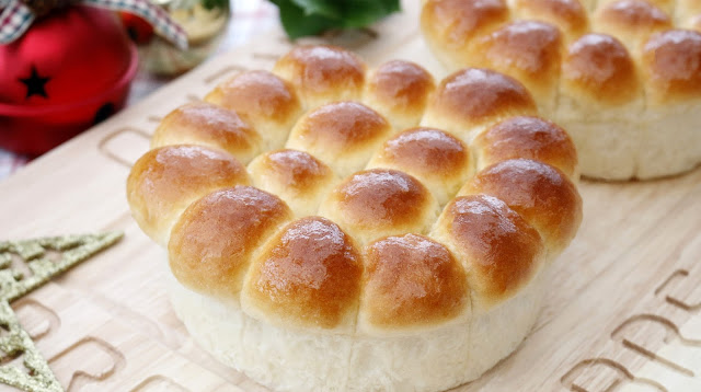 Josephine's Recipes : How To Make Mini Slider Buns | Dinner Rolls Recipe