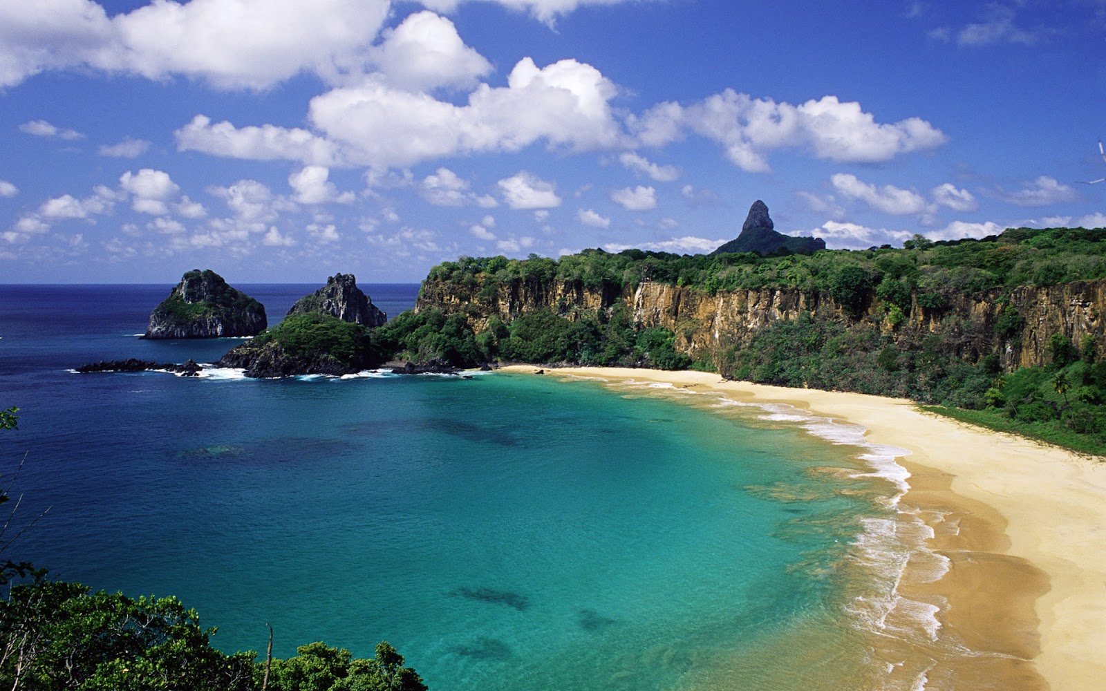 Fernando de Noronha Beach, Brazil | Beautiful Holiday Destinations