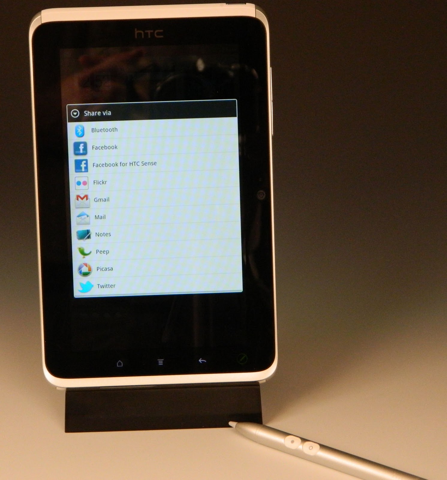 4th Dimension Thinking: HTC Flyer Review. Is this the best 7" tablet ...