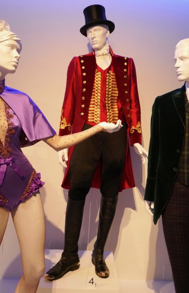 Hollywood Movie Costumes and Props: The Greatest Showman movie costumes ...