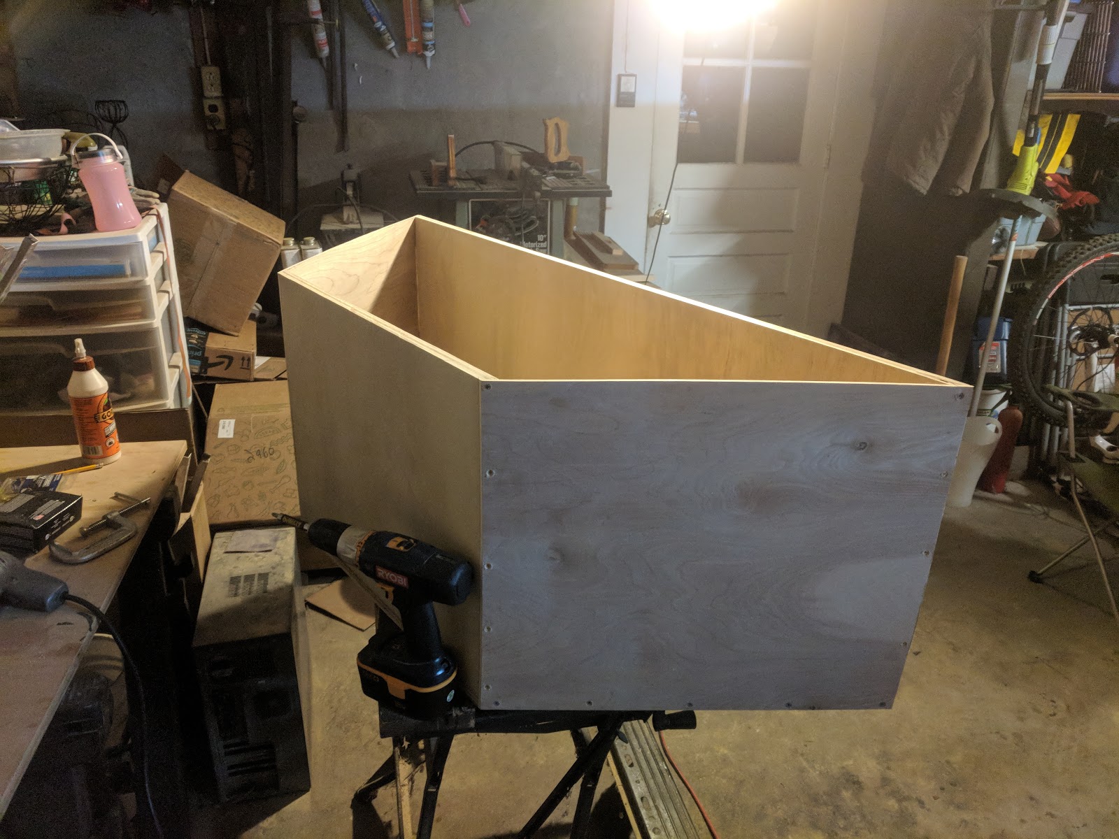 Fear Not the Teardrop: Tongue box and body paint