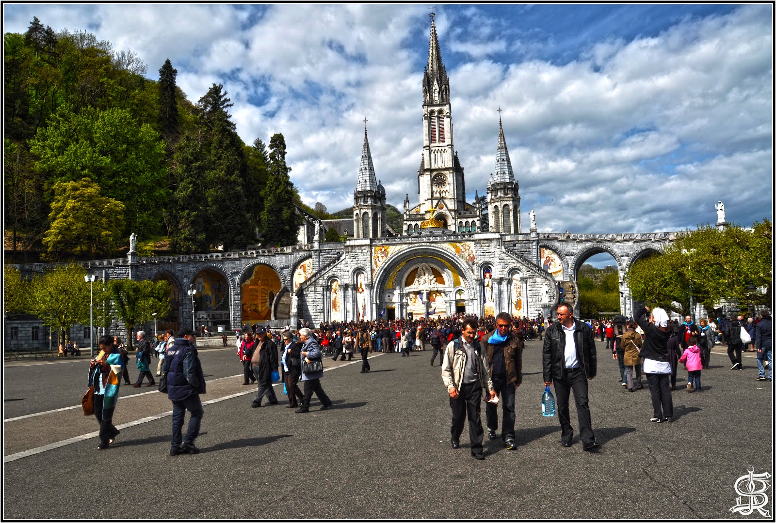 RECUERDO Y HUELLA DE UN PASADO: VISITA A NUESTRA SEÑORA DE LOURDES