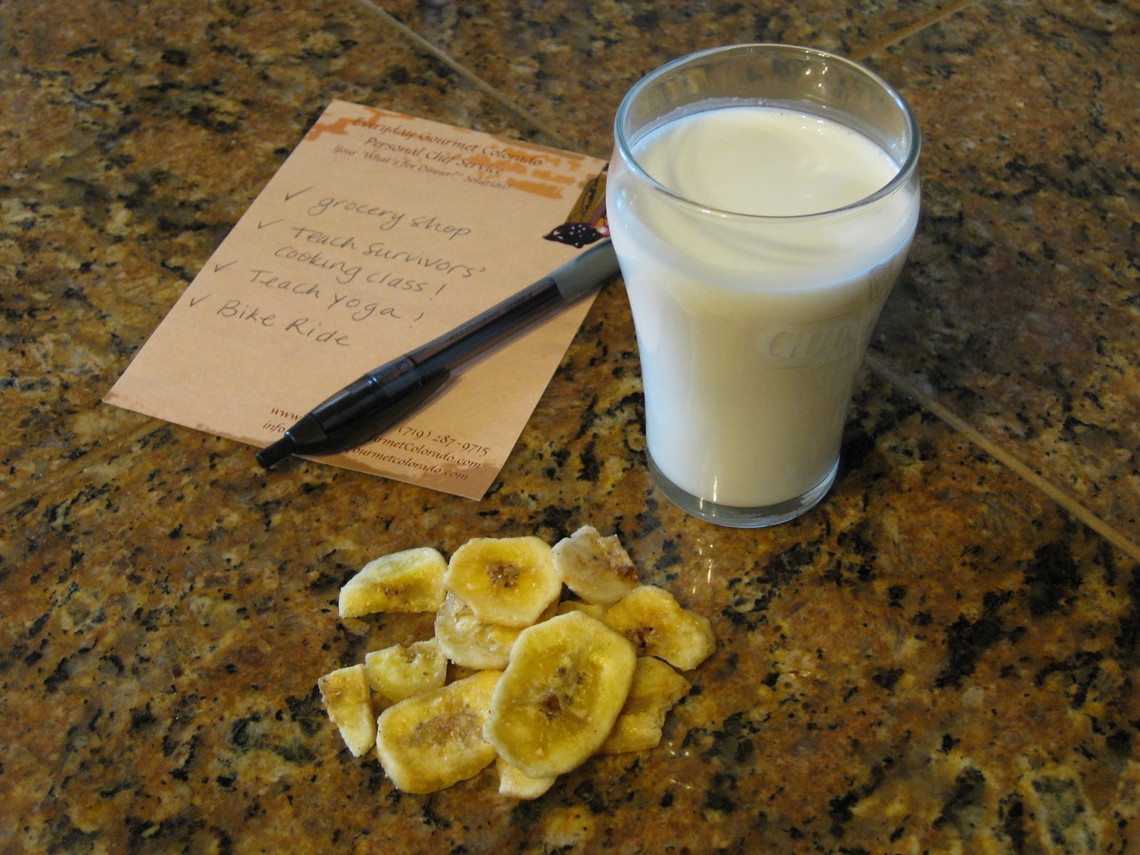 A Closed Mouth Gathers No Food: Saturday Nut Fever