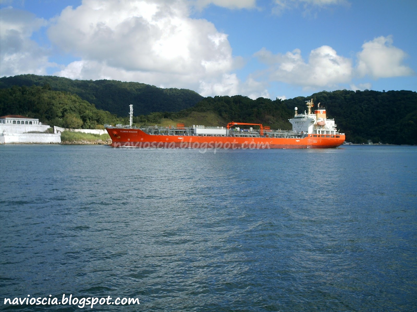 Navios de Santos & CIA: Navios LIVRAMENTO & FLUMAR MACEIO