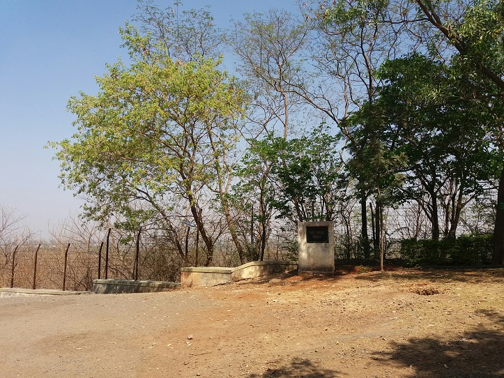 Hills That We Climbed: Travelogue: Durga Tekdi in Nigdi, Pune