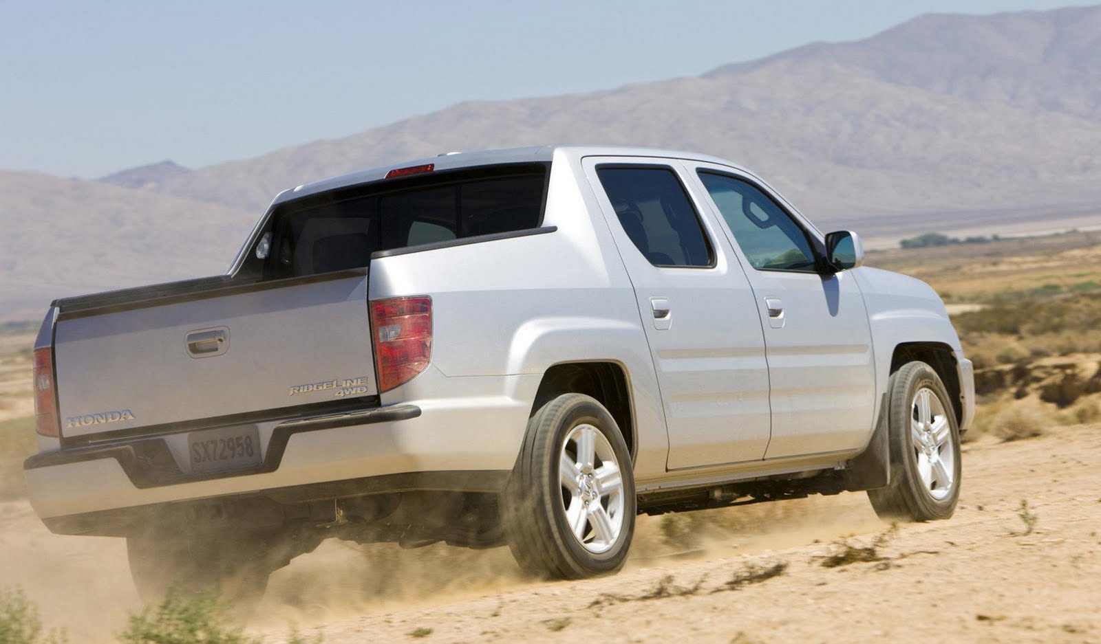 Oem 2011 Tails vs 2012 Sport tails | Honda Ridgeline Owners Club Forums