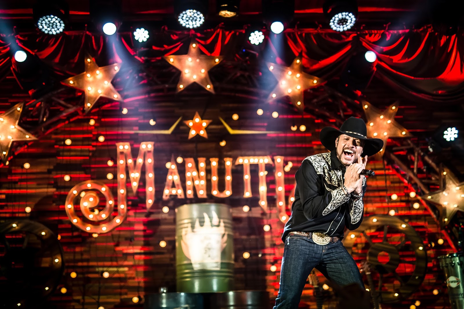 Sertanejo Bão - Mundo Sertanejo: Manutti lança DVD “All In – Ao Vivo em ...