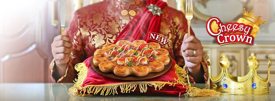 MAKAN MALAM ALA DIRAJA PIZZA HUT | PIZZA CHEESY CROWN