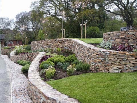 Things by Domio: Murek / skarpa w ogrodzie. Inspiracje