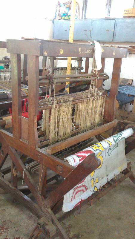 Broadloom weaving