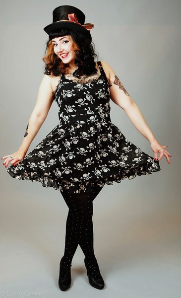 The Psycho Dame behind Poofhawk Clothing: Pin Up Art/Rockabilly ...