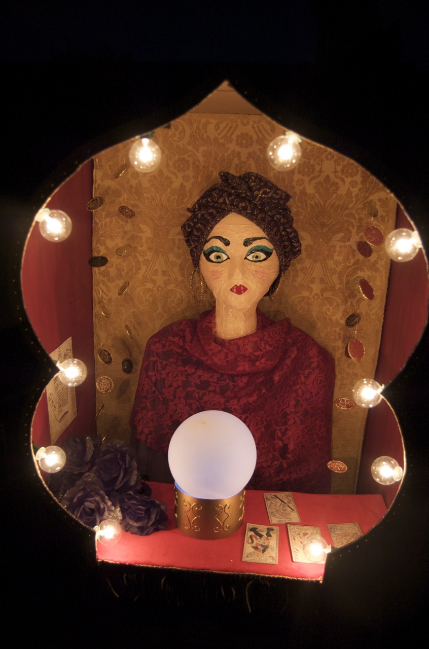 Fortune Teller Booth Halloween Craft!