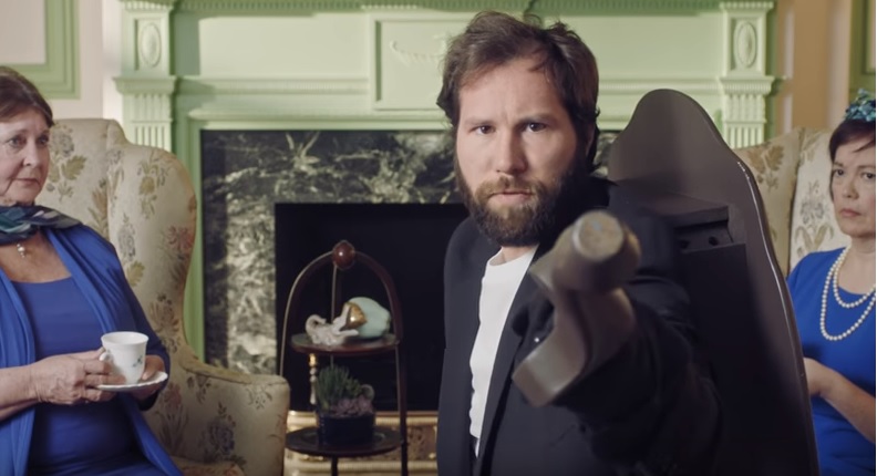 Gieco Commercial / Geico The Gecko Flyers Commercial - Search, discover ...