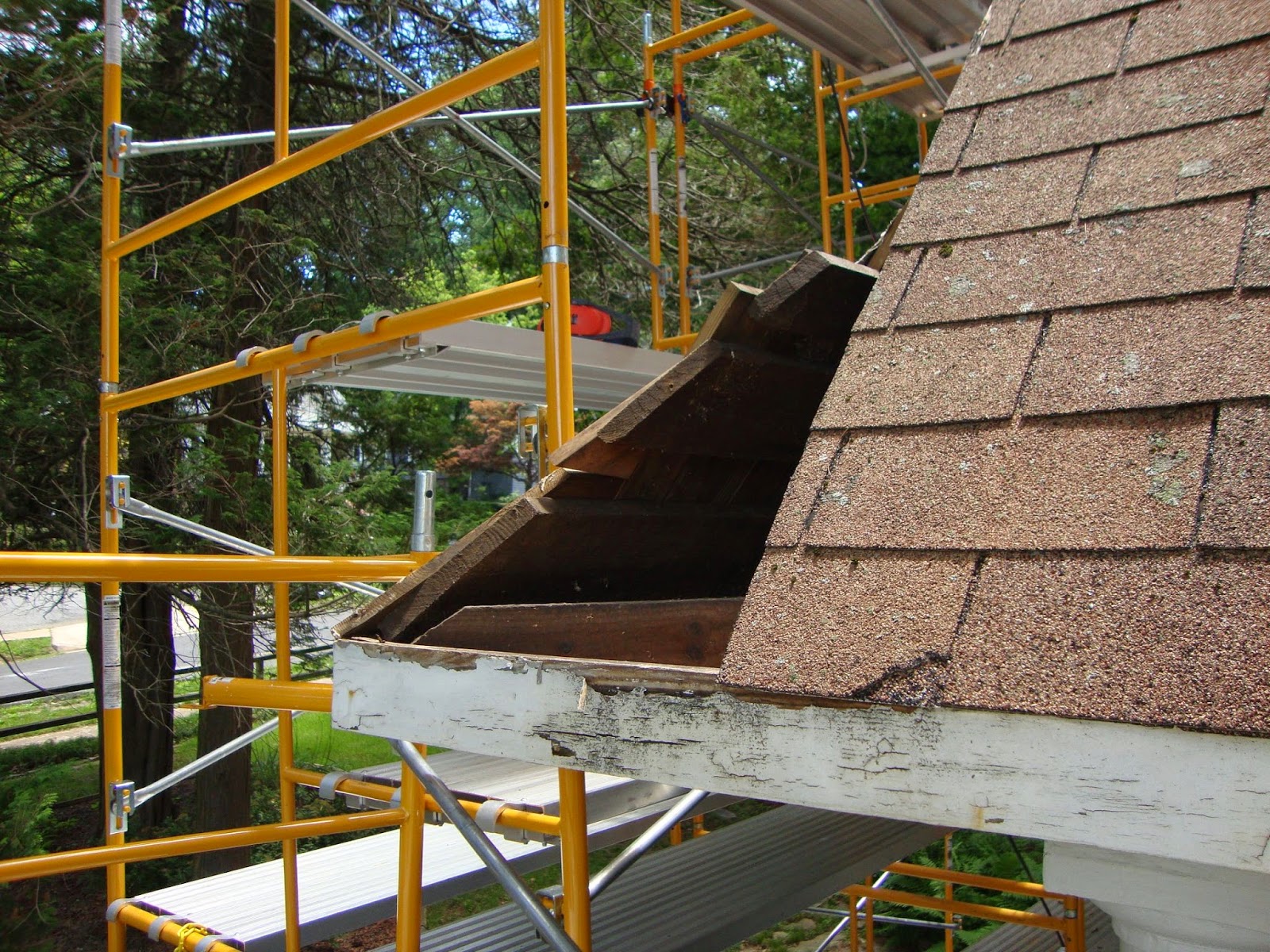 Old House Renovation Methods: Roof Overhang - Soffit Repair & Rebuild
