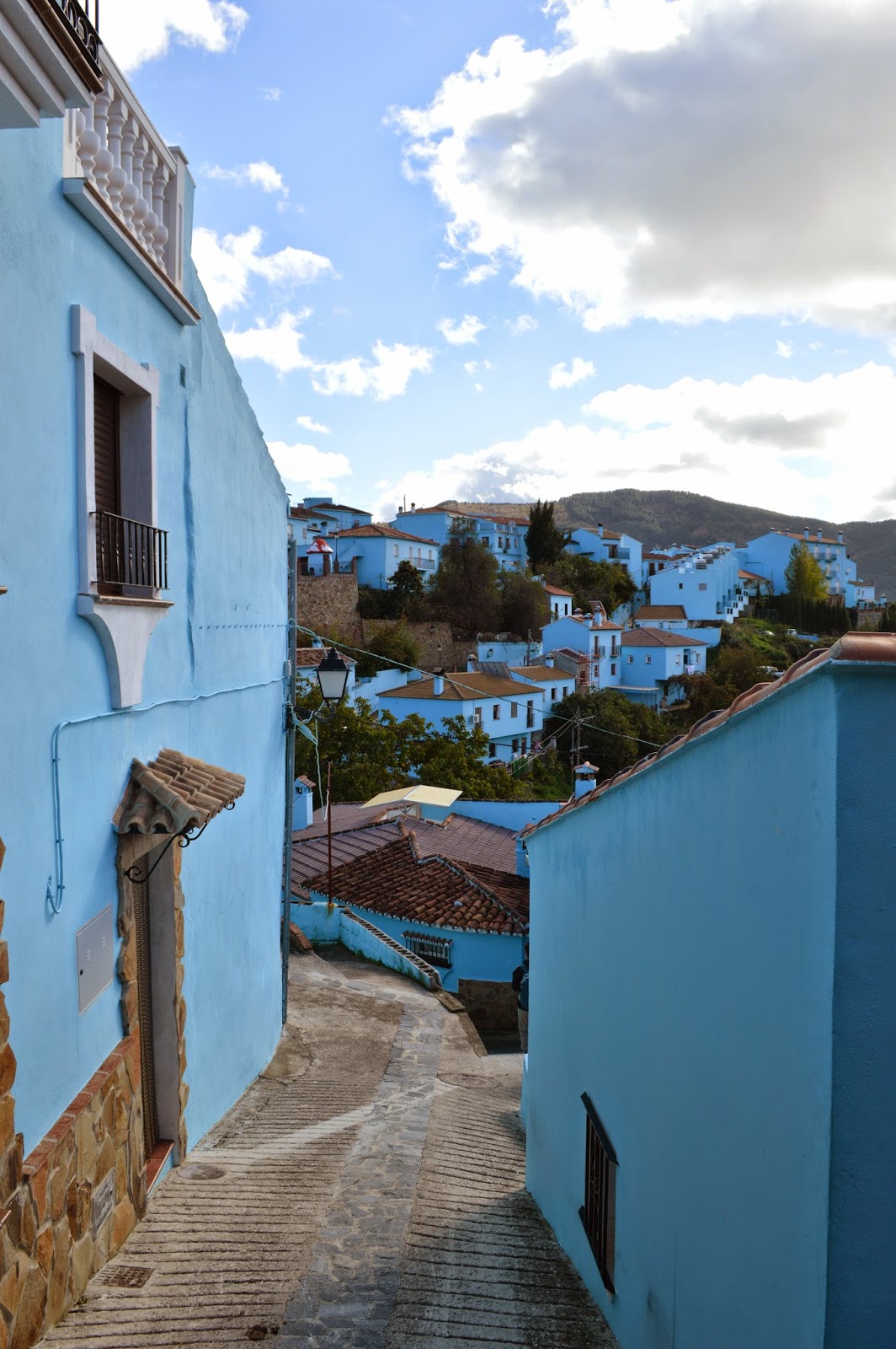 Random encounters with the unusual: The Home of the Spanish Smurfs