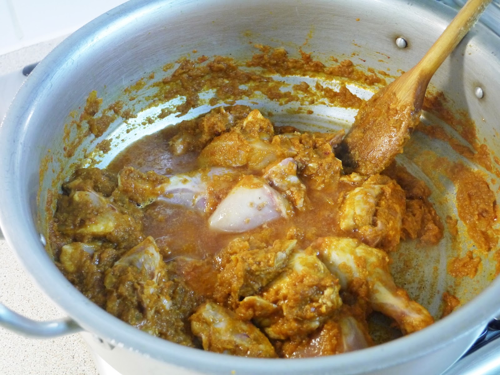 This Muslim Girl Bakes: Our House Pakistani Chicken Curry.