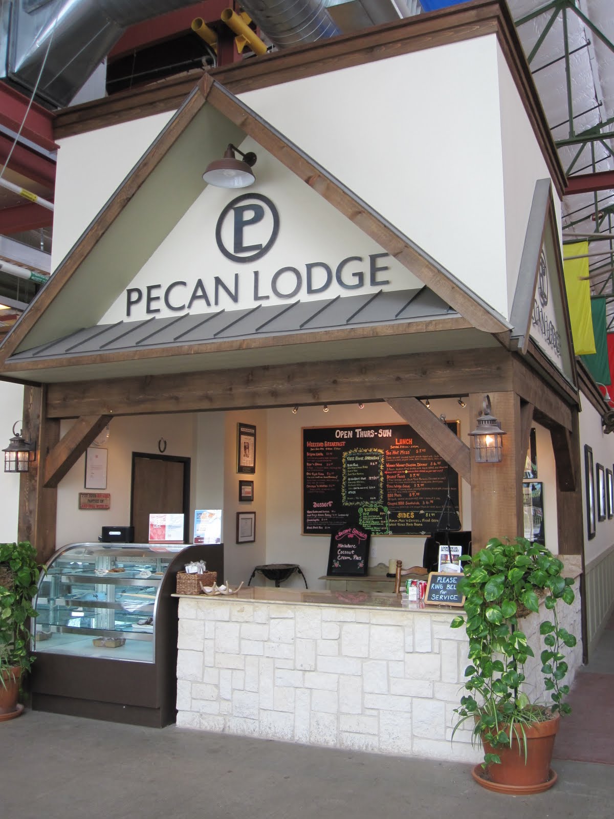 Man Up: Tales of Texas BBQ™: First visit to Pecan Lodge (Dallas Farmers ...