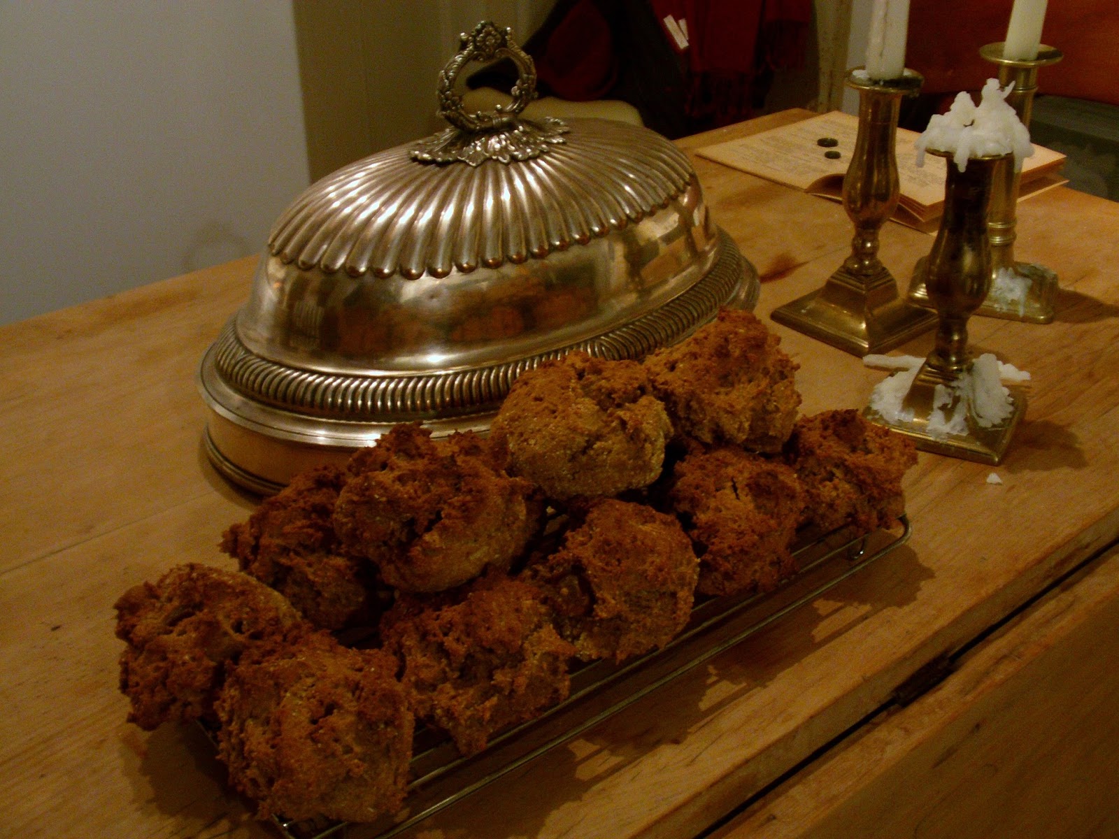 Thrifty Belle: Vintage Baking - Ginger buns