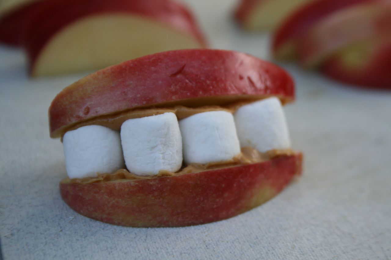Recipe Shoebox: Apple Smile Snacks